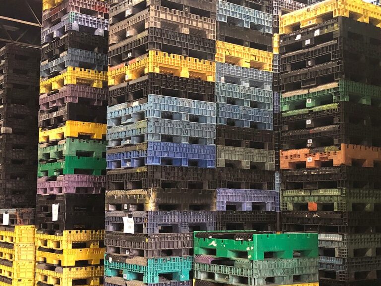How to Choose the Best Plastic Crate for Your Industry - APR Containers